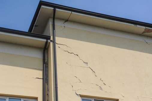 What To Do With Cracks In Outside Walls: Rendering Your House ...